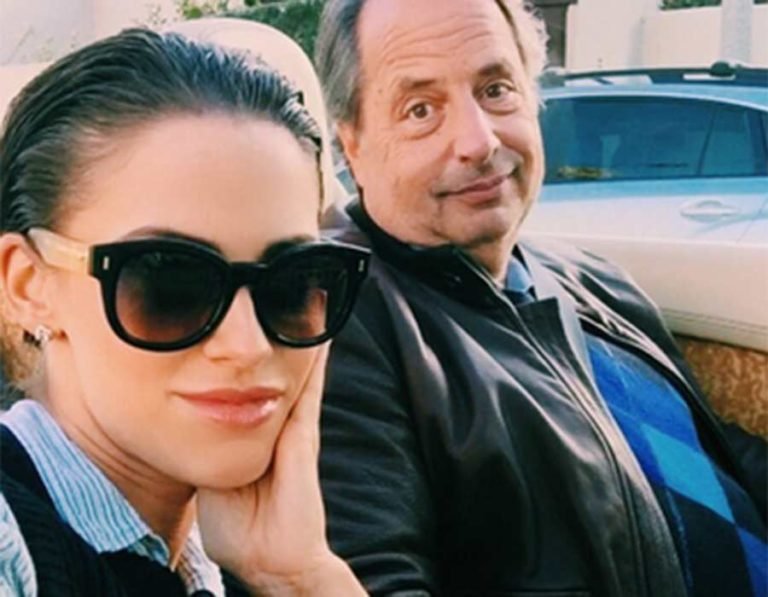 Who is Jon Lovitz Wife? Net Worth, Gay Rumors. - Comedians Biography.